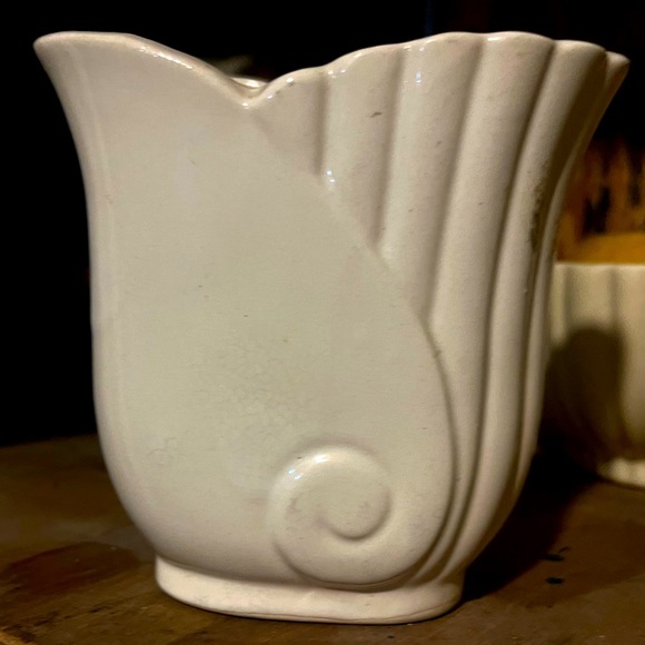 Accents | Vintage Ivory Vase | Poshmark